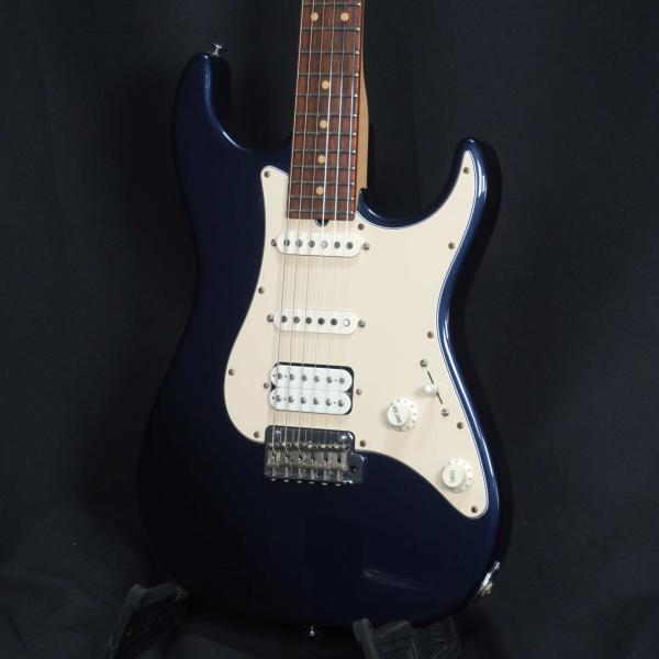 ジョン・サー氏が仕掛ける、ハイエンドギター”Suhr”現在では、廃盤になってしまった、Pro Series が中古にて入荷致しました。Mercedes Blue Metallicカラーのフィニッシュです。PUは、SSHの仕様になっており、フ...