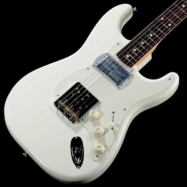 山内総一郎、理想のストラトここに完成！フジファブリックのボーカル・リードギターである山内総一郎の最新シグネイチャーモデル。トレードマークのフィエスタレッドのストラトキャスターと共にテレキャスターも愛用する山内が、それぞれの良さを併せ持った理...