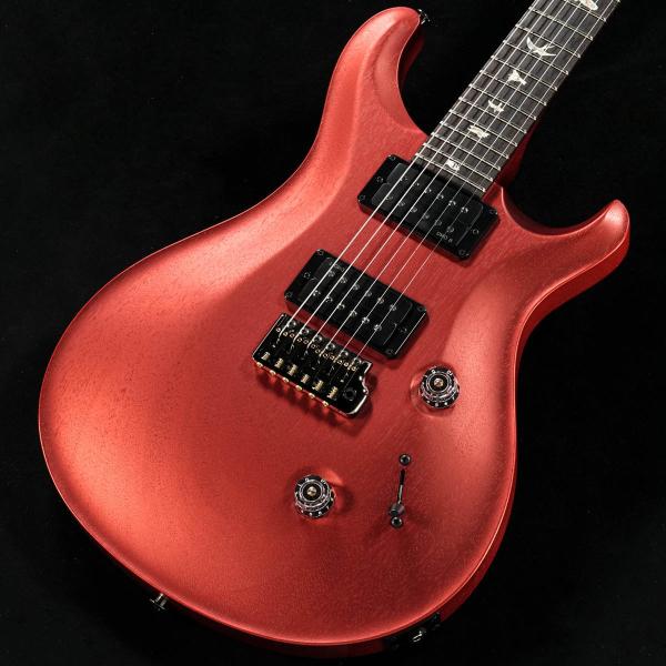 Raise Your Standards.PRS Standardは、ポール・リード・スミスがプリファクトリー期に制作した、オール・マホガニーのギターをベースとしたモデルです。オール・マホガニーの仕様による、ウォームな中音域が際立つトーンは...