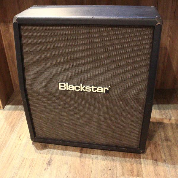 【イシバシ保証：-】【シリアル：】【商品ランク:B:かなりキズ使用感あり、使用上問題なし】【付属品：なし】12インチ Celestion Vintage 30を4発搭載したギター用キャビネット上部2発のスピーカーにアングルを施した仕様で、音...