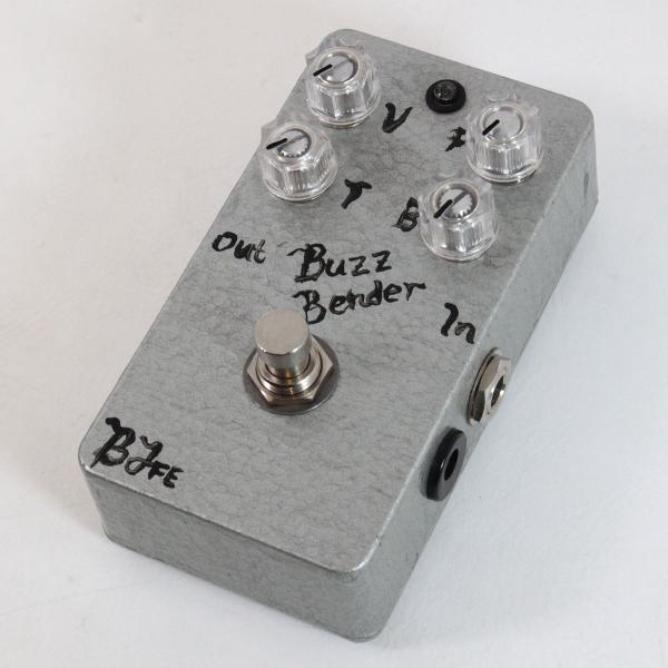 【イシバシ保証：-】【シリアル：BB3】【商品ランク:B+:多少キズ使用感あり、使用上問題なし】【箱：有り】【取扱説明書：ダウンロード対応】【AC：-】BJFE Buzz Benderは、英国製ヴィンテージファズのなかでも異彩を放つBuzz...