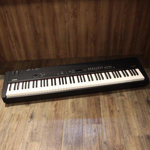 YAMAHA / CP33がused入荷です。2006年発売。生産完了品。『CP33』は、小型化・軽量化を実現し優れた可搬性を実現。ライブやリハーサルなどに気軽に持ち運ぶことができます。音源部には3レベルダイナミックステレオサンプリングのA...