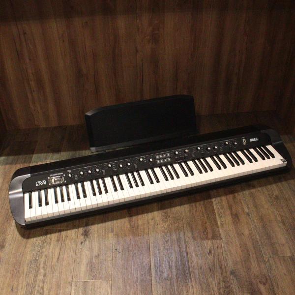KORG / SV1-88がused入荷です。定番のグランド・ピアノ、エレクトリック・ピアノ、オルガンなど本当に“使える”音だけを厳選し、それらを直感的でわかりやすいパネルに詰め込みつつ、ステージ・キーボードとしての理想を極限まで突き詰めた...
