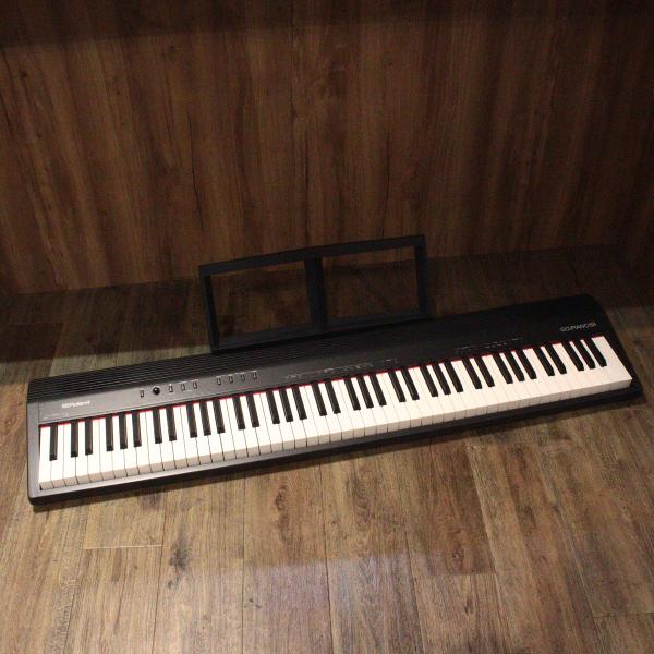 Roland / GO:PIANO88 GO-88Pがused入荷です。7.0kg で優れたポータビリティの88 鍵キーボードBluetooth機能でスマートフォンやタブレットと連携、オンライン上の音楽コンテンツを活用しながらピアノを弾く楽...