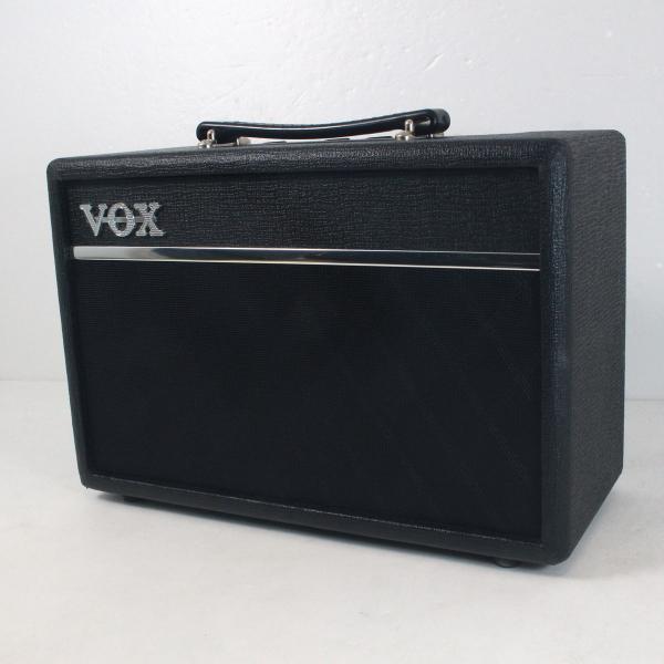VOX / Pathfinder10 Silver&amp;Blackがused入荷です。黒のダイヤモンドグリルクロスとシルバーのVOXロゴ仕様になったリミテッドカラーバージョンのPathfinder10です。10W出力の小型ギターコンボア...