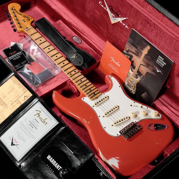 Fender Custom Shop / Limited Edition 1969 Stratocaster Heavy Relic Aged Fiesta Redがユーズドで入荷！！シリアル：CZ571385、2023年製の個体です。ボデ...