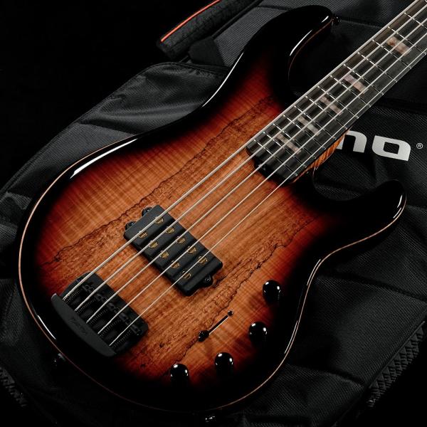 Stingray5 35周年モデルが美品中古で入荷!!1987年、アーニーボール・ミュージックマンは伝説的なStingRay 5ベースを生み出し、現代の5弦ベースのスタンダードとなりました。この35周年記念モデルは、世界で最も象徴的なベーシ...