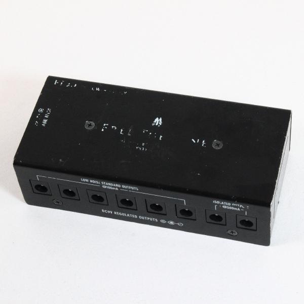 FREE THE TONE / PT-3D Power Supplyがused入荷です。軽量・コンパクトサイズながら、DC9V/500mA出力×2とDC9V/100mA出力×6を装備し最大8系統の電源供給。DC9V対応ながら大容量の電流が必...