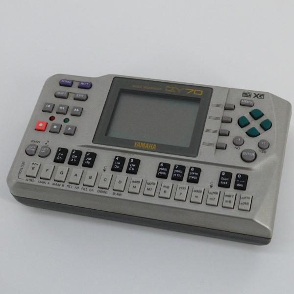 YAMAHA / QY70がused入荷です。多彩なジャンルの4167フレーズ&amp;768パターンを内蔵。記憶容量約32,000音、音符分解能=1/480を実現。便利なコードテンプレート機能。楽表現を高める編集機能。音源は519楽器音+...