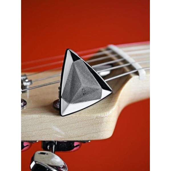 ## ピック 【SolidBond輸入代理製品】 ##1/100mmの精度を追求する 妥協を許さないジャーマンテクノロジーがギターピックを変えた！ギタープレイやサウンドにも革新をもたらす先進的ギターピックです。※こちらの商品は1色1枚の商品...