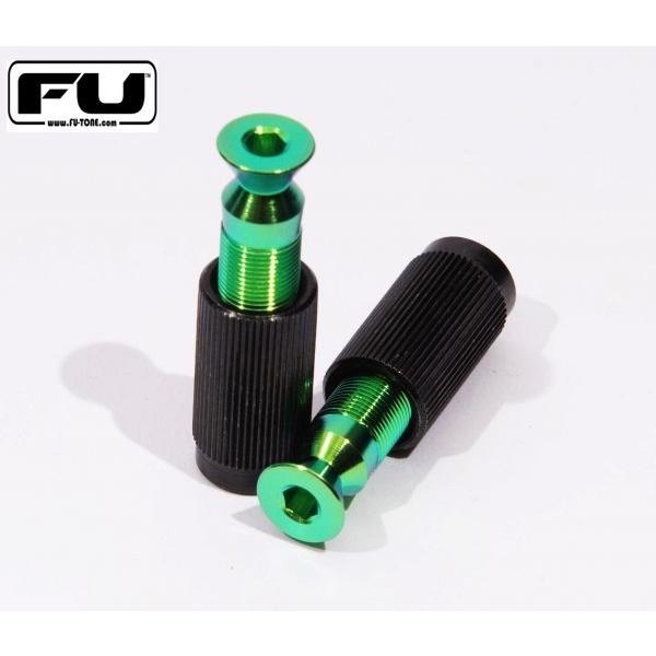 Titanium Bridge Posts（アンカー付き）厳選された最高品質のチタン製のブリッジポスト。摩耗、消耗、破損に対する耐久性に優れています。これらのチタン製のポストは弦振動の共鳴伝達を高め、より良いサスティーン、明瞭度、トーンを作...