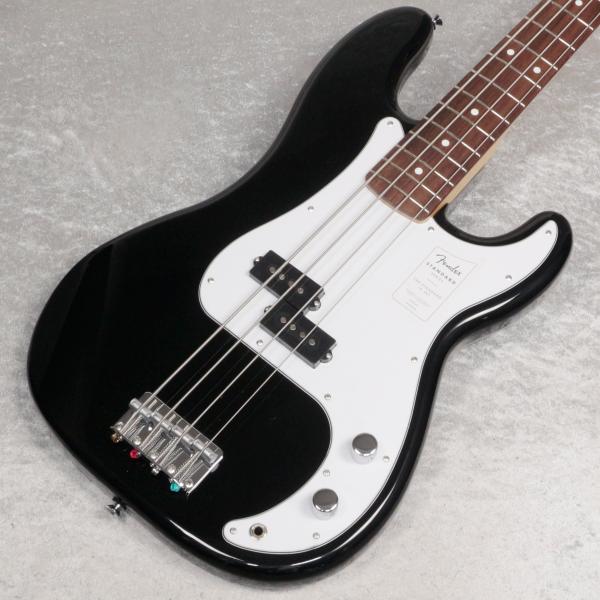 お手頃な価格に本物のサウンドと機能を詰め込んだ『Standard』シリーズ登場！1951年にFenderから発売されたPrecision Bassは、当時のベーシストがアップライトベースには欠けていたフレット音程の正確さとアンプによる音量を...