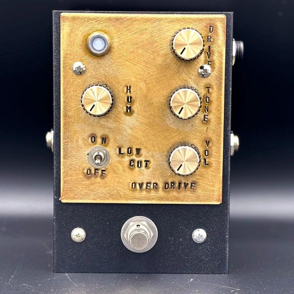 現役プレイヤーの間でじわじわとその名が知れ渡りつつあり、無骨な見た目の中に凛とした気品を感じるサウンドが見るもの・聴くもの全てを引き付ける「Temperament FX」。なぜこれほどまでにもプレイヤーの耳と目を離さないのか。その大きなポイ...