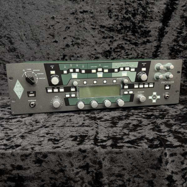 ■長期店頭展示品の為、本体および箱に傷や汚れなどのダメージがございます。また付属品に一部欠品がございます。予めご了承の上、お買い求めください。Profiler Powe Rackは、クラスDパワー・アンプを内蔵。出力は600W（8Ω）または...