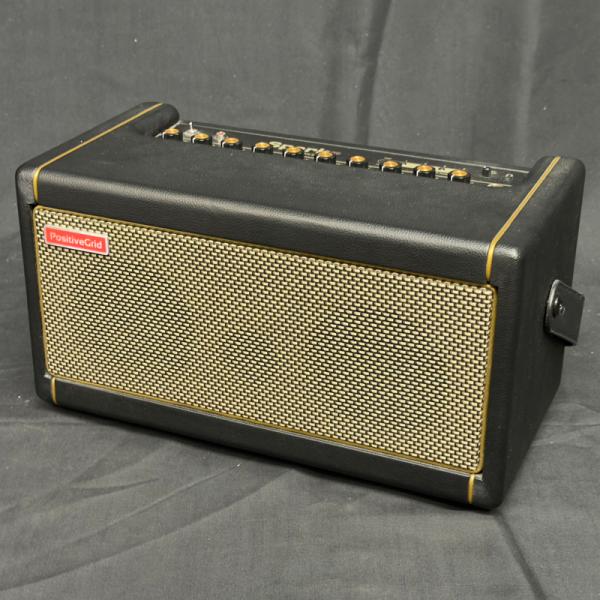 人気商品が中古で入荷！Sparkはインテリジェントな技術であなたと一緒にギター練習をするスマートなアンプ＆アプリです。数々の賞を受賞してきたBIASトーンエンジンを使用して、数百万を超える楽曲を再生しながら練習する事ができ、10,000を超...