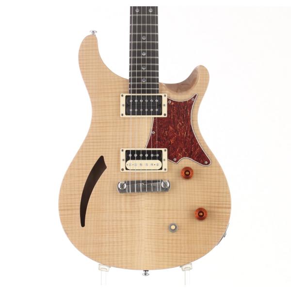 2008年製、韓国製のSE Custom 22 SemiHollowが中古にて入荷。メイプルトップ、マホガニーボディ、マホガニーネック、ローズウッド指板の仕様。セミホロウの鳴りのよさとハムバッカーの汎用性を両立した、扱いやすく多用途な1本で...