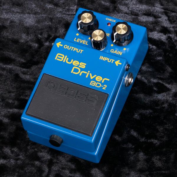 真空管アンプさながらのドライブ・サウンドBlues Driverというネーミングは、多くのギタリストのルーツでもあるブルース・ミュージックが持つ抑揚感をイメージして名付けられました。オーバードライブの回路をアンプ設計の視点により進化させるこ...