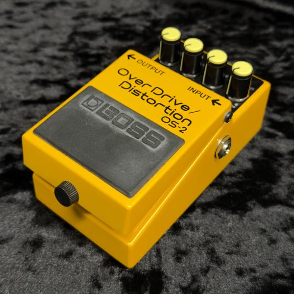2系統の歪みをミックス／単独使用可能なドライブ・ペダルOS-2はオーバードライブとディストーション、独立した2系統の歪み回路を1台に搭載したドライブ・ペダルです。2つのキャラクターの単独使用はもちろん、ペダル内部で並列に接続されたオーバード...