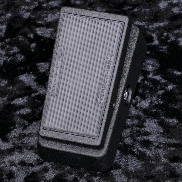 持ち運びに便利なワウワウ・ペダル!ワウ・ペダルの定番機種としてGCB95 Cry Babyはこれまで多くのギタリストを支えてきました。そのクライベイビーに新たなラインアップが加わります!その名もCBM95 Cry Baby mini!NAM...