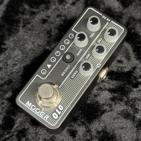 々な真空管アンプのサウンドをミニサイズ筐体に収録したデジタルプリアンプペダルMooer Micro Preamp 010は、アメリカ、カリフォルニア州トゥーロックからほど近いロアートパークに工房を構える、世界的に人気のハイエンドアンプブラン...