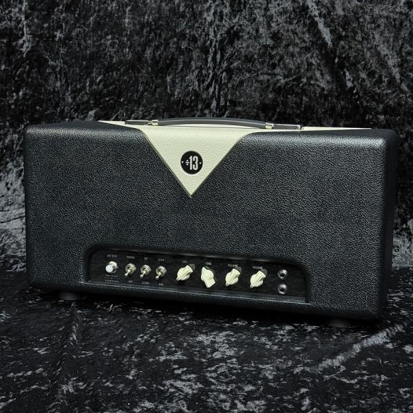 Divided By 13 JRT 9/15 Black Bronco with Ivory Bronco(V)が入荷！JRT 9/15は、クラシックな50年代のアメリカンサウンドと60年代のブリティッシュサウンド、両方の伝統的なトーンを継...