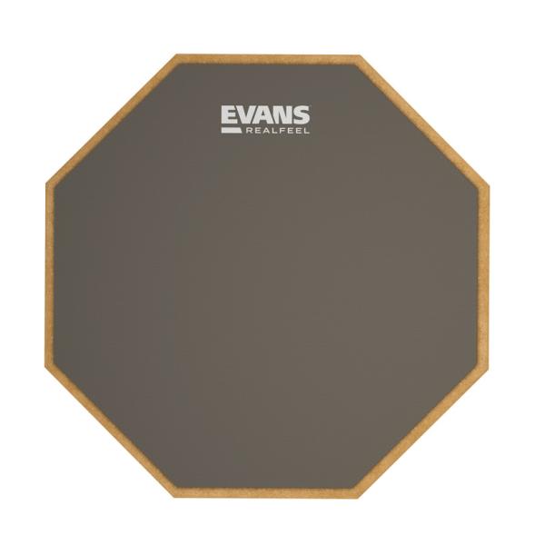 打面が少し大きめの初級者向け練習パッド。8mmのネジ穴付きです。※ 予告なく外観上のデザイン・カラー等が変わる場合がございます。予めご了承ください。