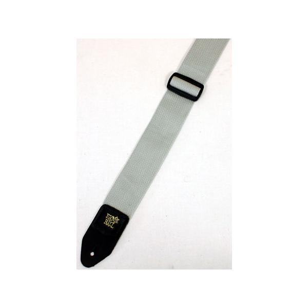 ポリプロピレン製の丈夫でカラフルな超定番＆スーパーロングセラーのストラップです。類似品も増えましたが、価格、ルックス、フィット感など、やっぱりこれがいいです。本体の素材には、伸びにくい丈夫なポリプロピレンを使用しています。また、ストラップ・...