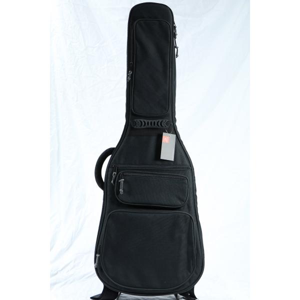 全方向に採用した厚さ20mmの保護パッド、楽譜やファイル、シールドやツールも十分に入る4つの大型ポケット、収納可能なダブルショルダーストラップなど、プレイヤーが求めるギグバッグの要素を凝縮した、機能的でリーズナブルなケースが「SELVA」よ...