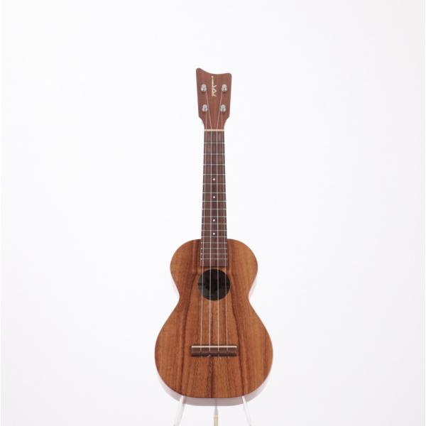 KAMAKA HF-2 / Concertの中古が入荷しました！コンサートサイズ、ハワイアンコアのボディにマホガニーネックの仕様。艷やかな鳴りでコア特有の張りのあるコロコロとしたサウンドも魅力的です。使用感（小キズやひっかきキズ、スレや弾き...