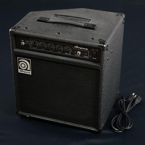 Ampeg BA-108 V2 は、自宅練習〜軽いリハ用に最適なベース用コンボアンプです。信頼のある Ampeg サウンドとシンプル操作を両立した定番モデルで、初めてのアンプにもおすすめです。・出力約 20W（RMS）、8インチ Ampeg...
