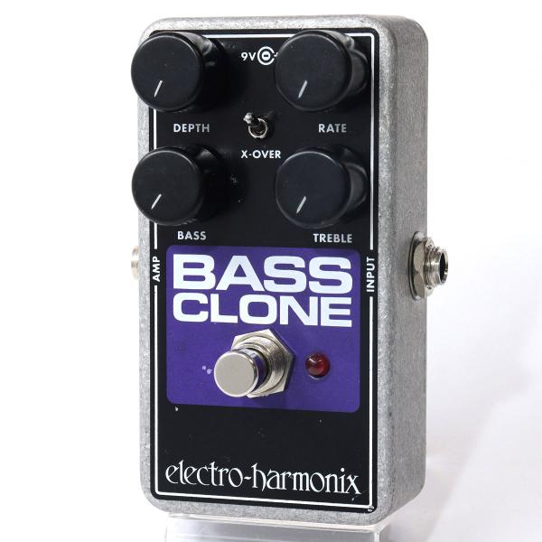 エレハモのベース用コーラスBass Clone伝説のコーラス「Small Clone」の回路をベースに、低音域を強化したBASS CLONEペダル。モジュレーションがかかる音域を調整し、低域の揺れを抑えることで、低音の輪郭を確保する「X-O...