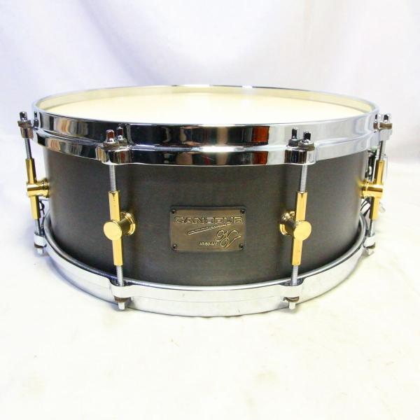 60年代JAZZ、憧れのあの音が蘇る多くのドラマーがヴィンテージ木胴スネアに求める理想のサウンドを再現したNEO-Vintage Snare Drum。心地良く枯れた60sヴィンテージサウンドと、現代のスネアにふさわしいセンシティヴィティ/...