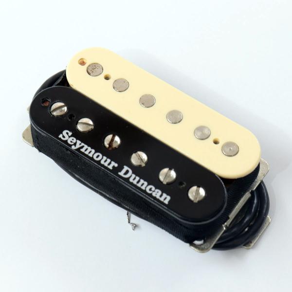 Duncan CustomとCustom CustomをミックスしたCustom 5。Customシリーズのコイルにアルニコ5マグネットを組み合わせ、オールドP.A.Fスタイルのヴィンテージテイストを残しながらパワーアップさせたサウンドに仕...