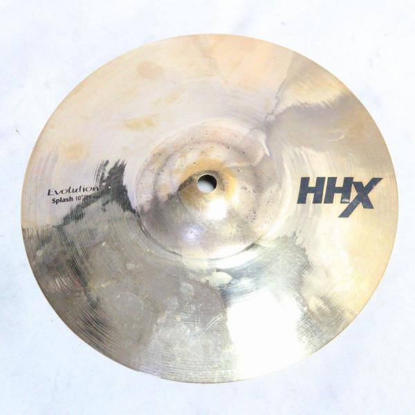 デイヴ・ウェックル氏との共同開発で生まれたエボリューションシリーズ。明るく鋭い抜けと繊細なレスポンスが特徴のスプラッシュシンバルです。豊かなボリュームレンジとハンドスプラッシュとしても使用可能なエクストラシンウェイトならではの広がり感のある...