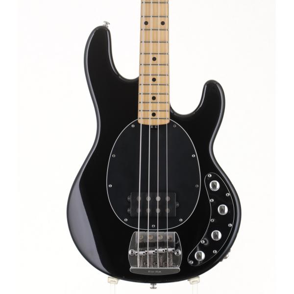 Music Man USA製と同じハードウエアを用いて日本の指定工場で生産されていたSting Ray EX。ミュージックマンの日本製Sting Ray EX、1999年製です。メイプルネック、貼りメイプル指板、3バンドEQ、シリアル刻印入...