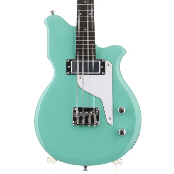Airline MAP Guitarのデザインを基にしたマンドラ、エアライン・マップ・マンドラです。一般的なマンドリンよりも長い指板と、4コース(複弦 C-G-D-A)チューニングの構成を持つマンドラ。ソリッドボディ構造で、アルダー・ボディ...