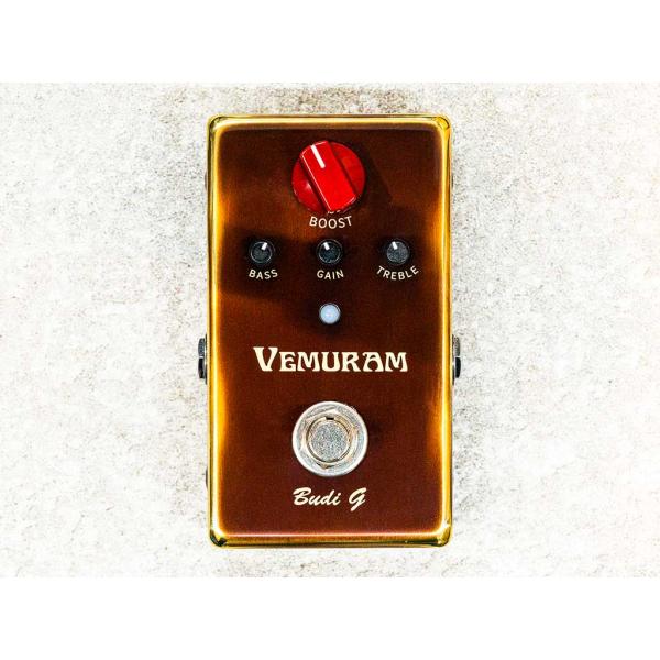 『Budi-G』はレガシーモデルである『Budi』の後継機種として、新たにGritty Gain（僅かな歪み感）を調整出来るブーストペダルです。コンプレッション感の強い歪みとは異なり、一聴すると歪み感はあまり感じられませんが、真空管アンプを...