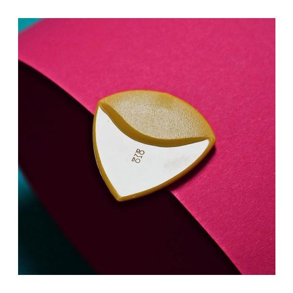 ## ピック 【SolidBond輸入代理製品】 ##1/100mmの精度を追求する 妥協を許さないジャーマンテクノロジーがギターピックを変えた！ギタープレイやサウンドにも革新をもたらす先進的ギターピックです。※こちらの商品は1色1枚の商品...