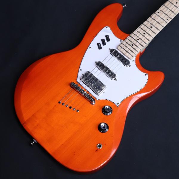 ■オフセット・アピールのビンテージ風エレキギター■ソリッド・ポプラボディ、25.5インチ・スケールのメイプル・ネック■汎用性の高いHSSフォーマットで3つのプロ用ピックアップを搭載