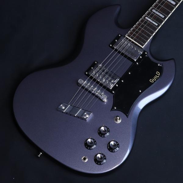 1970年第に発表されたS100 STANDARD のデザインを踏襲。Guildコンペンセイテッド・ストップバー・テイルピースが際立つシンプル且つバーサタイルなギターです！KIM THAYIL氏の使用で有名なGUILD S100 STAND...