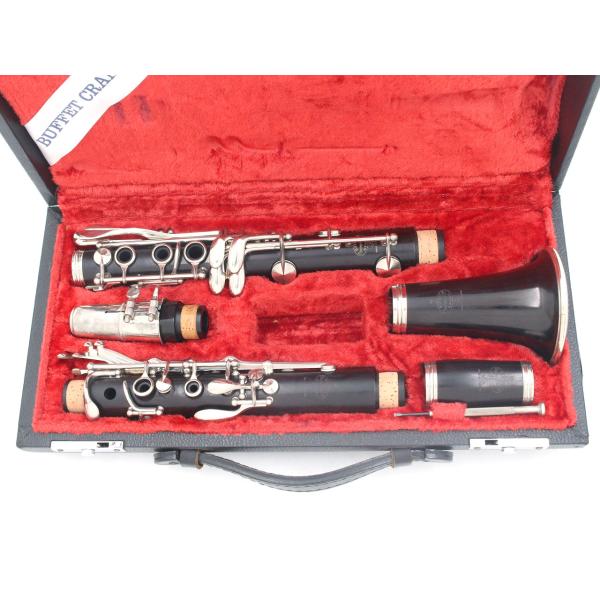 クランポン Bbクラリネット R13NPシリアル番号336283 管体重量748グラム木製（上質グラナディラ材）、ニッケルkey仕上の1990年頃に作られた個体。R13はクランポンを代表するロングセラーモデルで、適度な抵抗感と明るく力強さを...