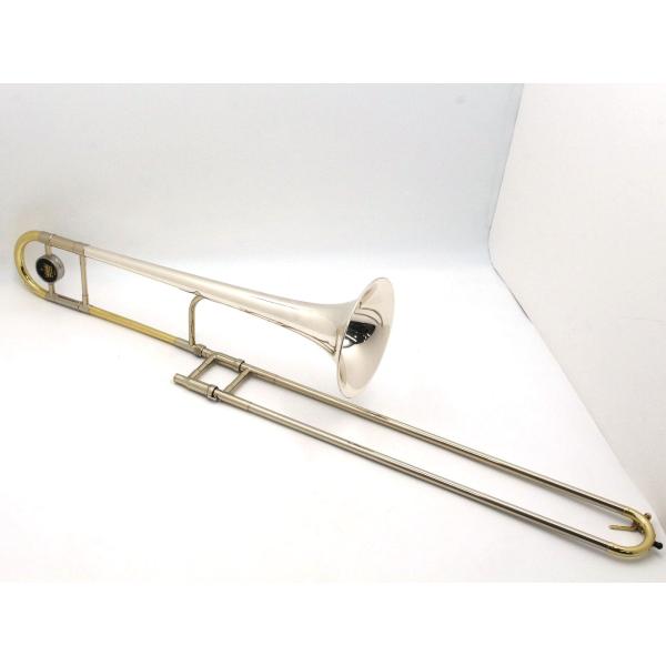 キング テナートロンボーン 2102S 2BS スターリングシルバーベルシリアル番号176759 管体重量1337グラム（スライド497グラム）スターリングシルバーベル、ラッカー仕上げ。スライド接続部ニッケルメッキに僅かな曇りや細かな擦りキ...