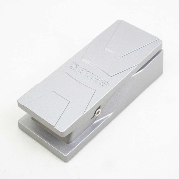 タフでコンパクトなボリューム・ペダルの新定番。FV-30Hはスペース確保に苦労するペダルボード・システムへの組み込みにも最適な省スペース設計のボリューム・ペダルです。過酷なツアーや激しいステージでのパフォーマンスにも十分に耐えられる堅牢なボ...