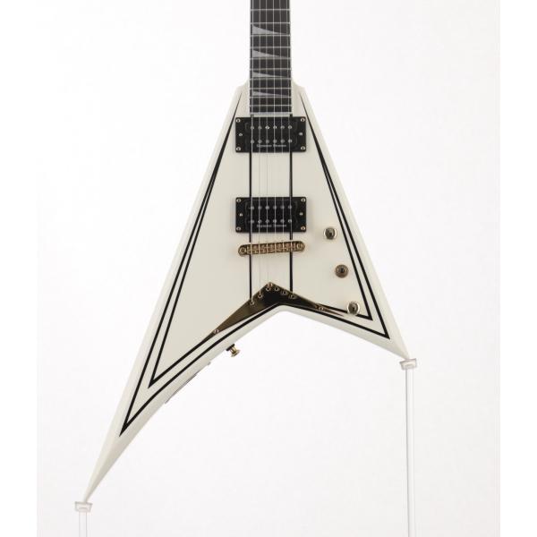 アイボリーフィニッシュ、ブラックピンストライプ、ゴールドハードウェアを備えるRRT-3。ボディはマホガニー、ネックはメイプル、指板はエボニー、Seymour Duncan Distortionハムバッキングピックアップを搭載、ジャクソン製の...