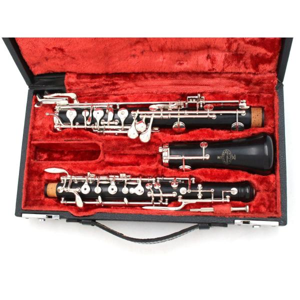 クランポン オーボエ E45シリアル番号3190 管体重量635グラム管体、厳選グラナディラ材（上管、下管内面樹脂加工）、セミオートマチック、銀メッキkey仕上のモデル。クランポンのスチューデントモデルで、軽い吹奏感で鳴らしやすく吹奏楽やオ...