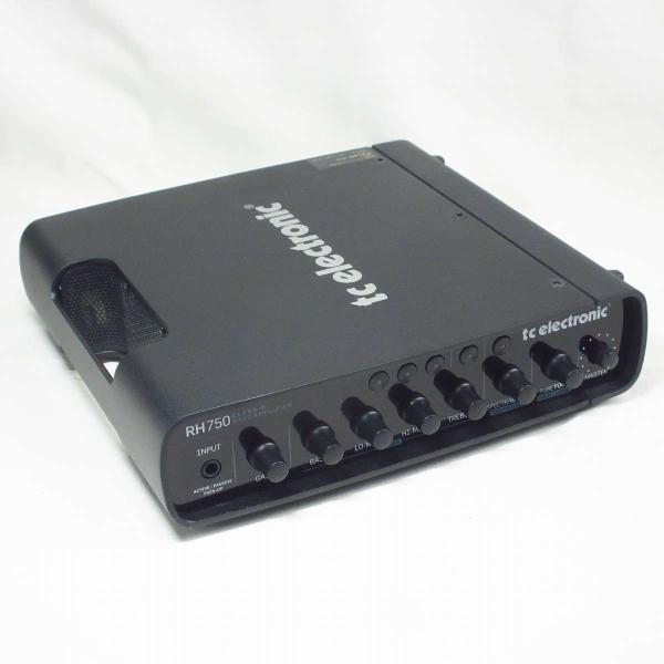 RH750は、既知のRH450と同サイズの筐体に750W/1200Wピークのパワーを秘め、内蔵チューナー、3つのセッティングを瞬時に切り替えられるプリセット機能、そしてSpectraComp、TubeTone、TweeterTone、4バン...