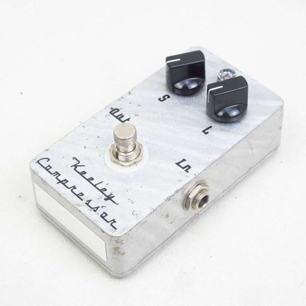 低ノイズ設計のヴィンテージ系コンプ!KEELEY Compressor Vintage 2K は、初期ケーリーコンプの温かさと太さを受け継いだヴィンテージ系コンプレッサーです。ナチュラルなサスティンと滑らかなアタック処理により、クリーンはも...