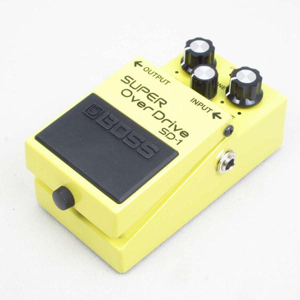 1981年のリリース以来、SD-1 SUPER OverDriveは、ジャンルを問わず、あらゆるギタリストのマスターピースとして君臨し続けています。1977年に初代BOSSコンパクト・ペダルとして登場したOD-1 OverDriveの革新的...