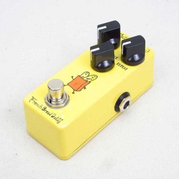 Effects Bakery French Bread Delayは、ギターサウンドに奥行きと広がりを加える、自然な残響を作るディレイペダルです。500msまでのディレイタイムは、ギターサウンドに立体的な反響を作る際に最も使いやすい領域です...