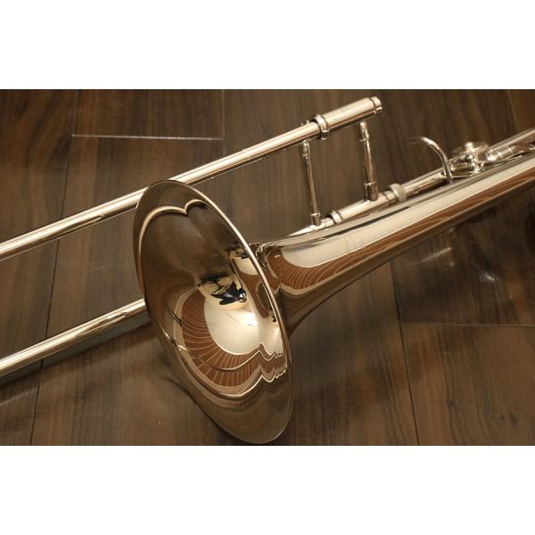 ■中古商品■機種：テナーバストロンボーン■メーカー：ヤマハ■モデル名：YSL-640S■シリアル：#002178■コンディション：全体的に使用キズ、変色。ベルフレアからベル管、チューニング管にかけて凹み修正跡、細かな凹みが残ります。スライド...